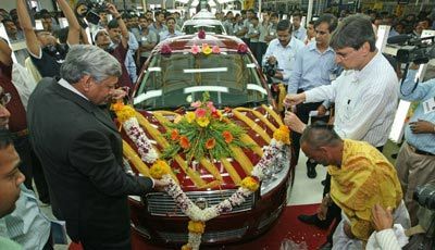 Fiat-Tata Motors combo gets Linea rolling - ZigWheels