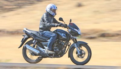 Suzuki GS150R: Competition - ZigWheels