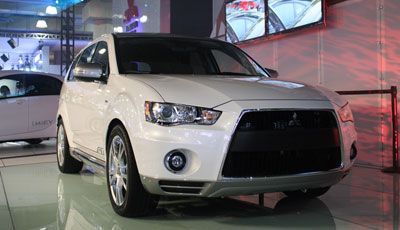 Mitsubishi Outlander to get EVO nose - ZigWheels
