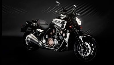 Yamaha V-Max -The Legend Arrives! - ZigWheels