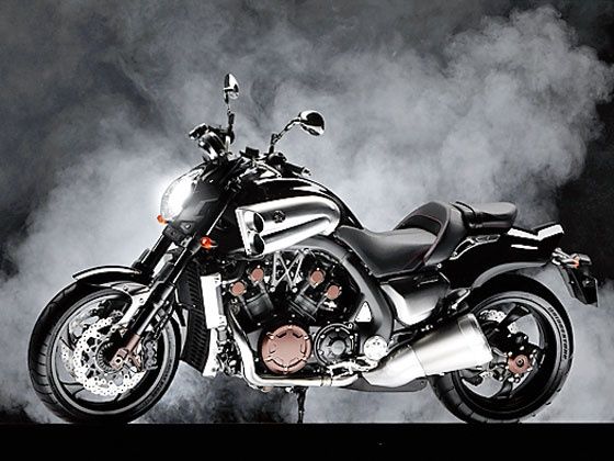 Yamaha VMAX: In a league of its own - ZigWheels