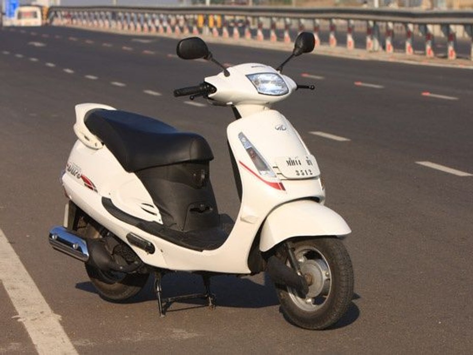 Mahindra 2 Wheelers launches Duro and Rodeo - ZigWheels