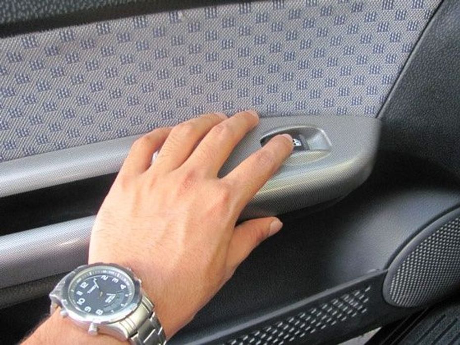Power Windows - ZigWheels