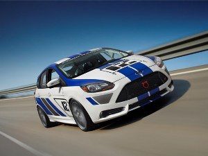 Ford Racing reveals Focus ST-R at Frankfurt Motor Show - ZigWheels