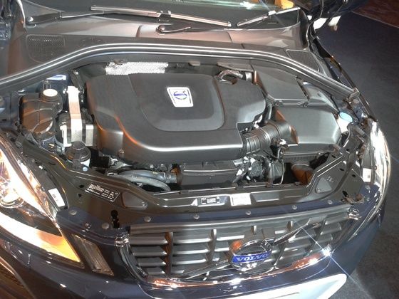 Volvo Launches New D3 Variants - ZigWheels