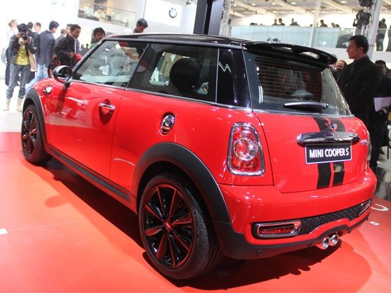 MINI showcases its India model line-up at the 2012 Auto Expo - ZigWheels