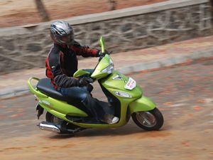 Mahindra Rodeo RZ: First Ride - ZigWheels