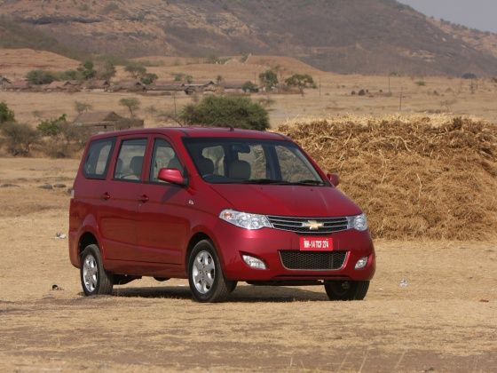 Chevrolet Enjoy : First Drive - ZigWheels