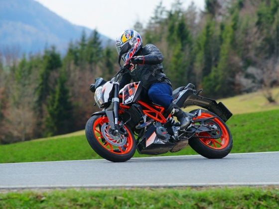 KTM 390 Duke: First Ride - ZigWheels