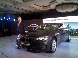 Narendra Modi opts for BMW 7 Series over Mahindra Scorpio - ZigWheels