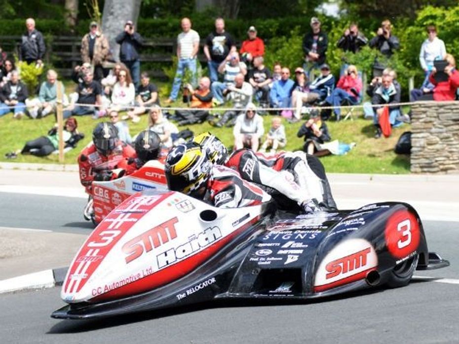 Reeves and Sayle win Sure Side Car race - ZigWheels
