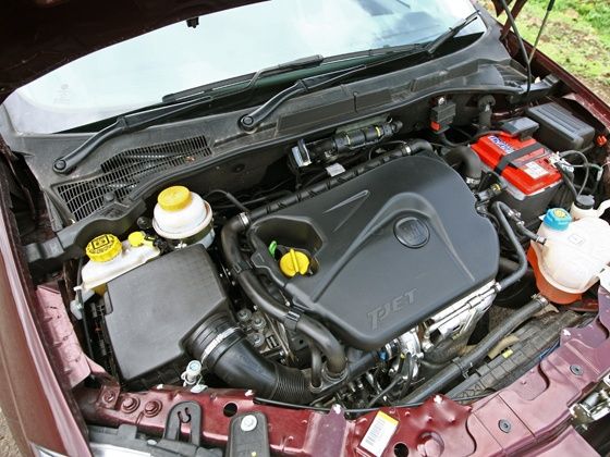 2013 Fiat Linea T-Jet : First Drive - ZigWheels