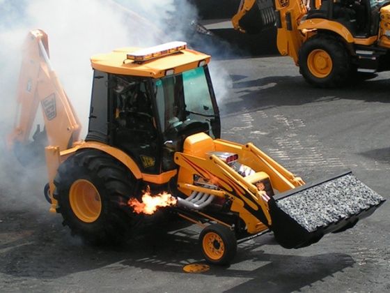 JCB GT 1,000 HP drag racer! - ZigWheels