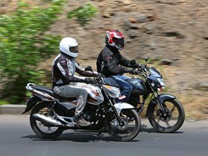 Bajaj Discover 125M vs Honda CB Shine: 125cc Comparison Review - ZigWheels