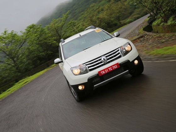 2014 Renault Duster 4x4: Review - ZigWheels