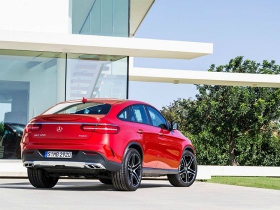 Mercedes-Benz GLE Coupe unveiled - ZigWheels