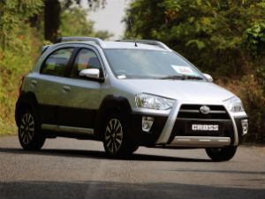 Toyota Etios Cross launched at Rs 5.76 lakh - ZigWheels