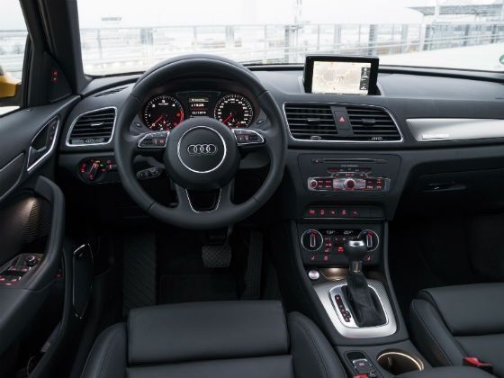 Facelifted 2015 Audi Q3 review - ZigWheels