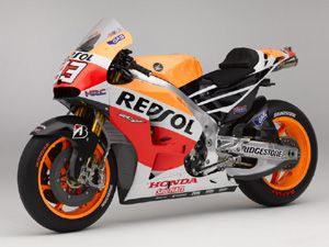 Honda RCV213V-S hyperbike to debut at 2014 EICMA - ZigWheels