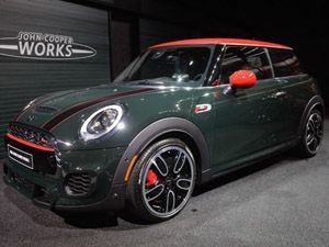2015 Mini John Cooper Works Hardtop unveiled - ZigWheels