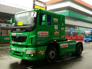 Stuart Oliver wins second season of Tata T1 Prima Truck Racing ...