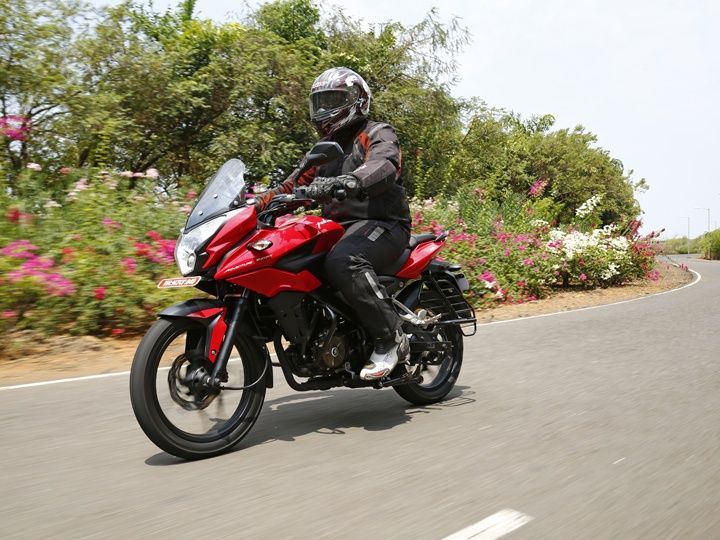 Bajaj Pulsar AS150 : Detailed Review - ZigWheels