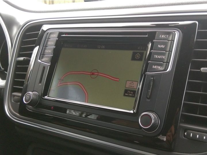 New Volkswagen Beetle Review - ZigWheels