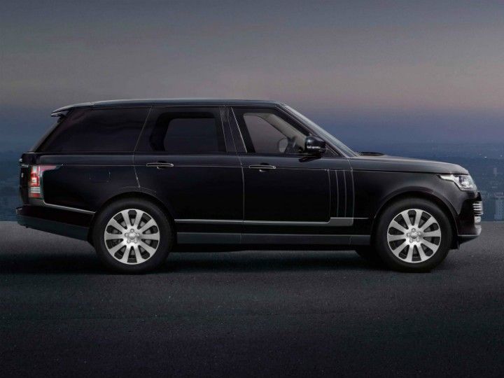Range Rover Sentinel showcased in India - ZigWheels