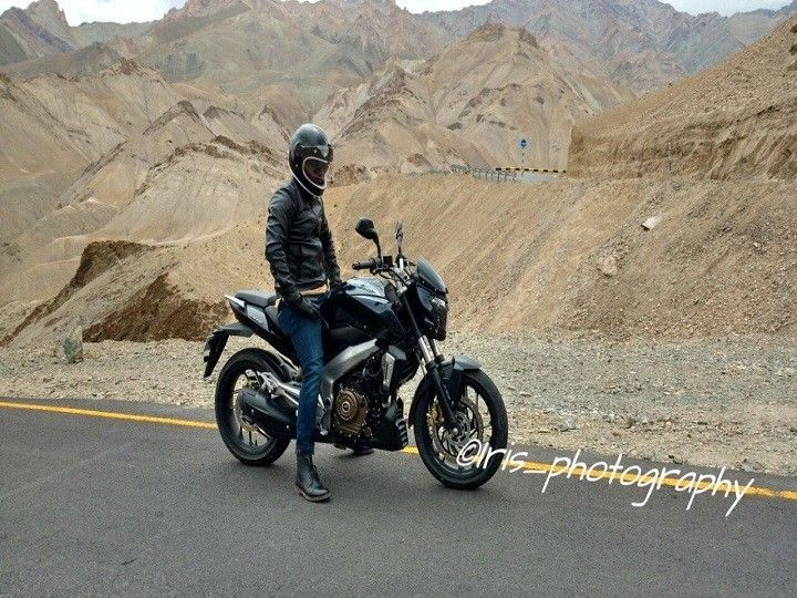 Bajaj Pulsar VS400 Spotted Sans Disguise During TVC Shoot - ZigWheels