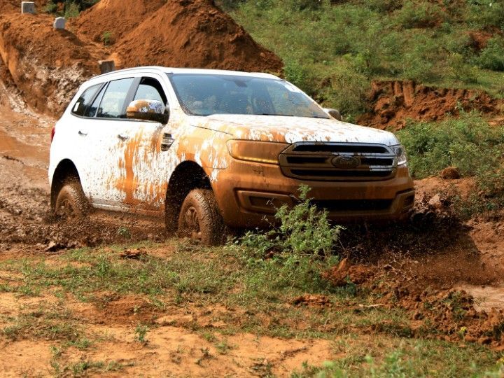 The Great Ford Endeavour Drive: Ford’s Endeavour For Supremacy - ZigWheels