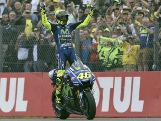 Yamaha R1 Speed Block edition unveiled - ZigWheels