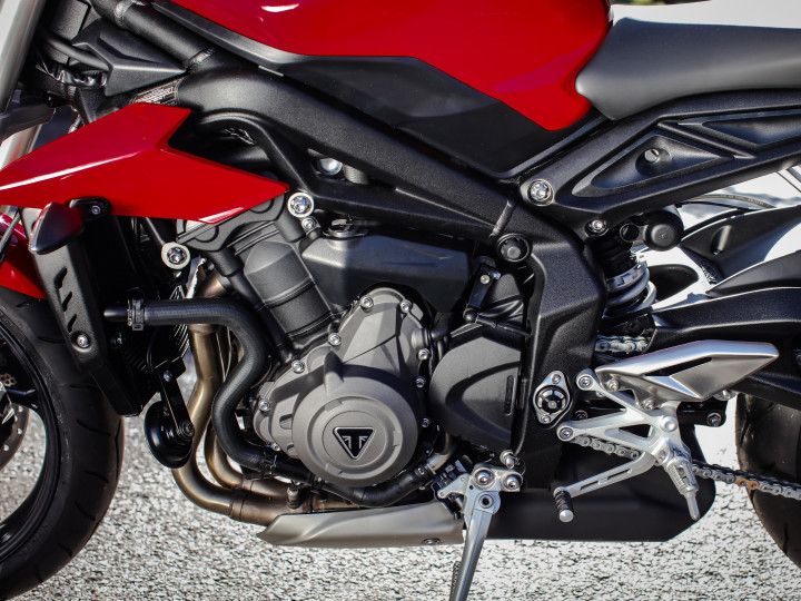 Bookings commence for the 2017 Triumph Street Triple 765 - ZigWheels