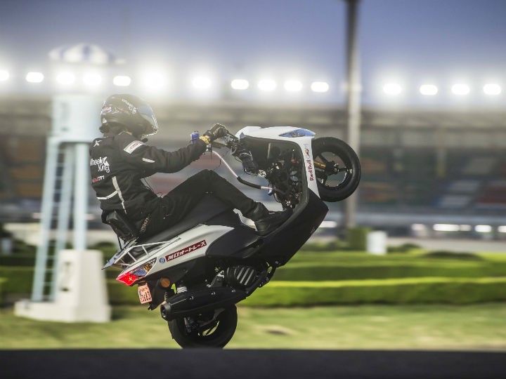 Man Wheelies 500km NonStop On A Scooter! - ZigWheels