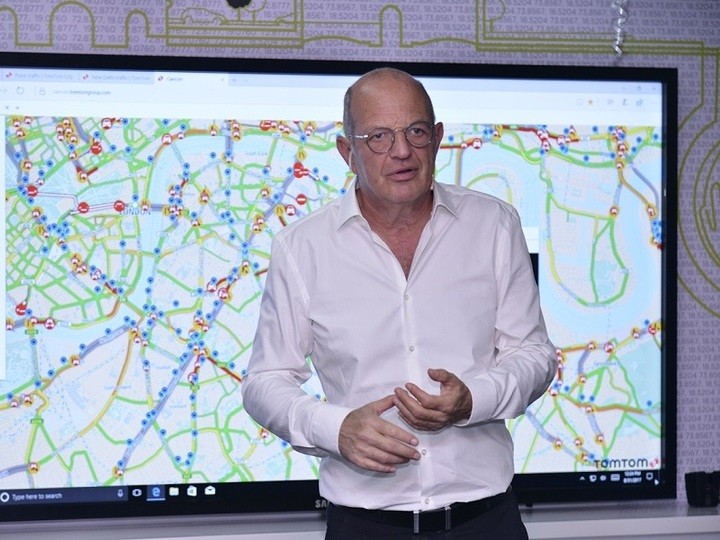 TomTom Inaugurates Traffic Centre at Pune - ZigWheels