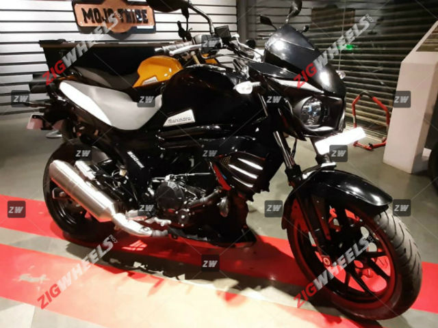 Mahindra Mojo 300 Spotted With Dual-Channel ABS - ZigWheels