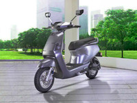 BGauss B8 Price, Images, colours, Mileage & Reviews