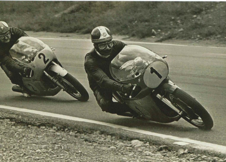 Motoring Personalities That Inspire Us: Mike Hailwood - ZigWheels