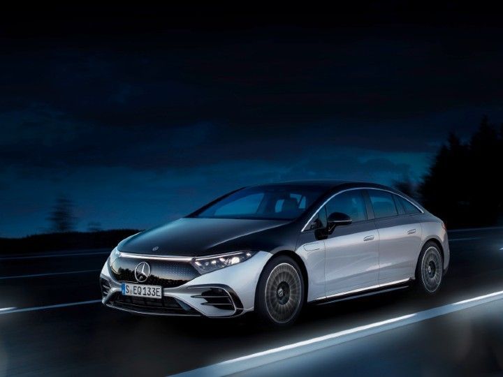 Mercedes-Benz EQS Electric Sedan Makes Global Debut, With Up to 770km ...