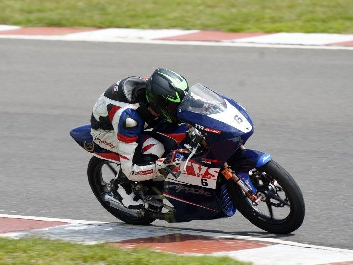 Take A Closer Look At TVS’s Race-Ready Apache RR 200 - ZigWheels