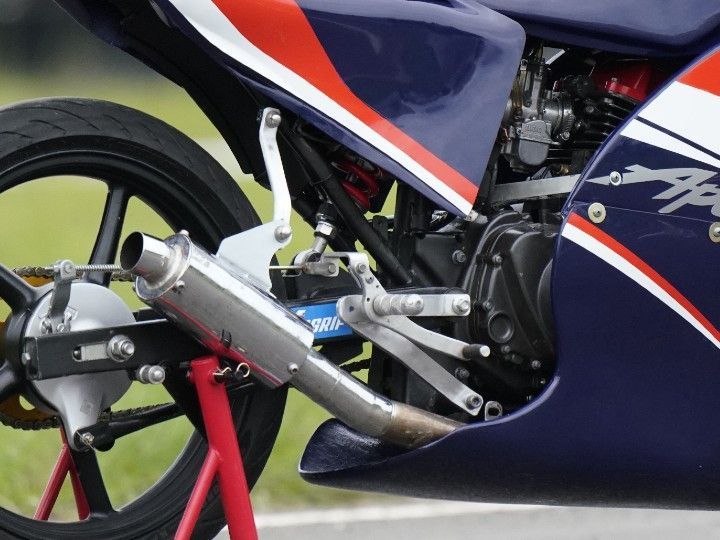 Take A Closer Look At TVS’s Race-Ready Apache RR 200 - ZigWheels