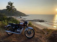 Royal Enfield Classic 350: Price, Mileage, Colours, & Specification