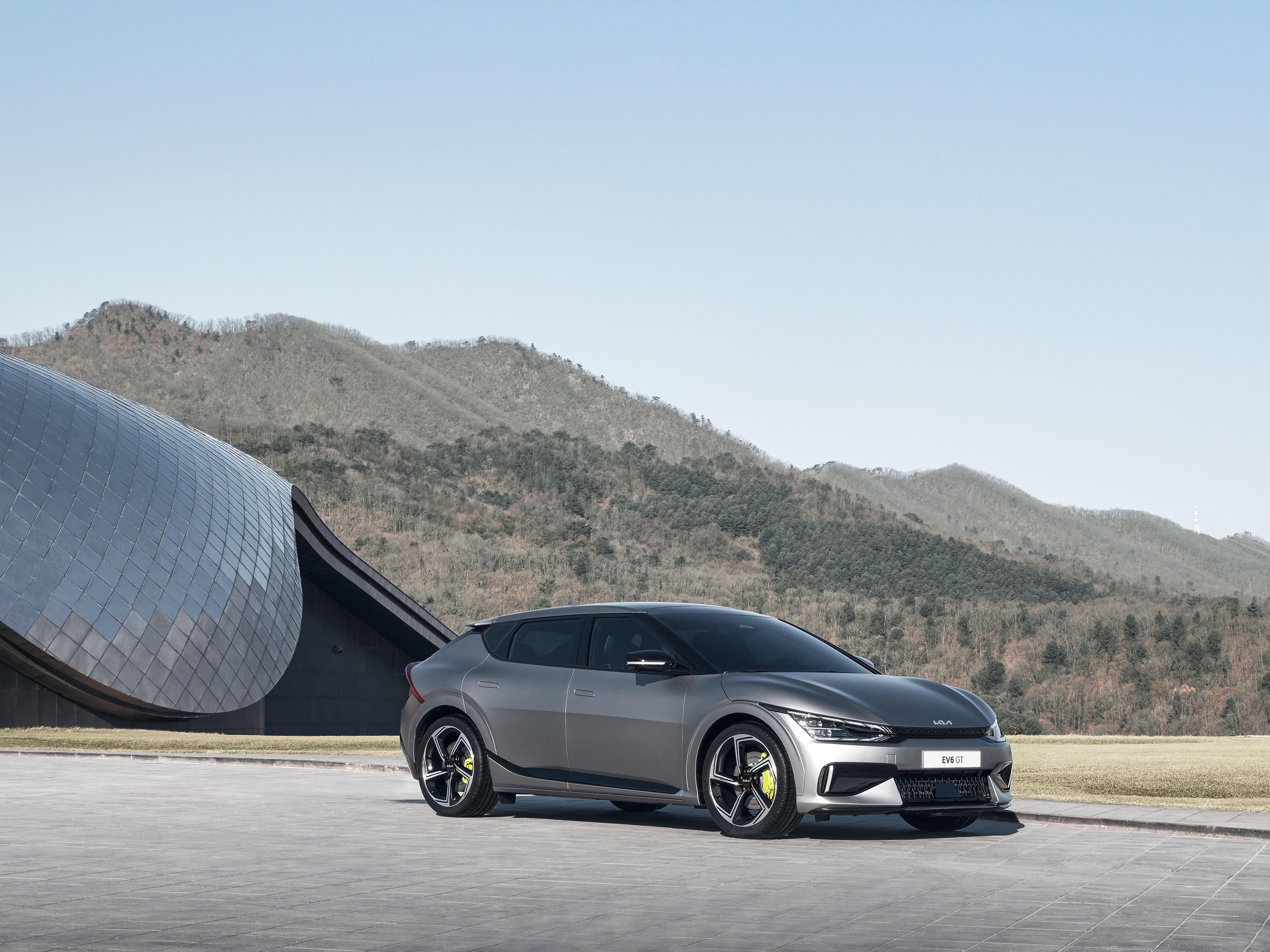 EV6, Kia’s First All-Electric Vehicle, Revealed: Gets A 260kmph GT Version And Range Of Up To ...