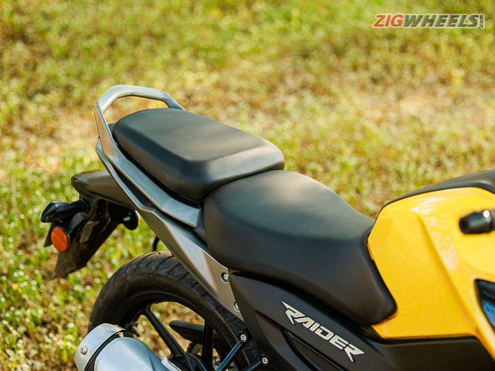 TVS Raider Price, Images, Mileage & Reviews