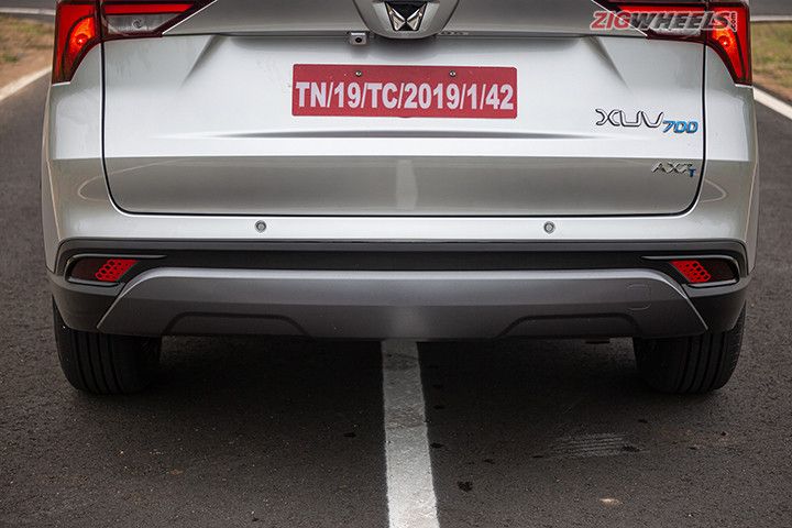 Mahindra XUV700 And Plastic Tailgates: Mythbusting - ZigWheels