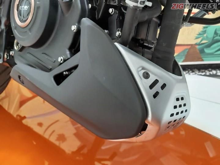 2021 Bajaj Dominar 400 With Touring Kit: Image Gallery - ZigWheels