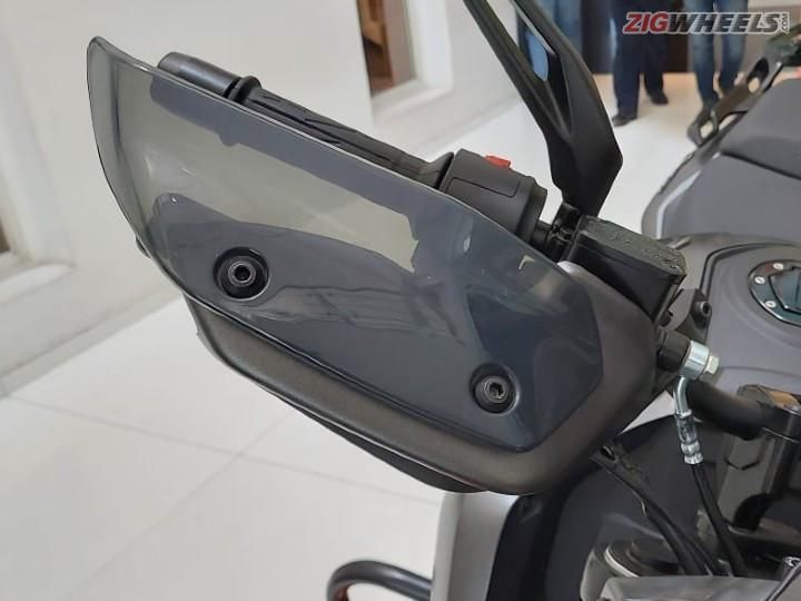 2021 Bajaj Dominar 400 With Touring Kit: Image Gallery - ZigWheels