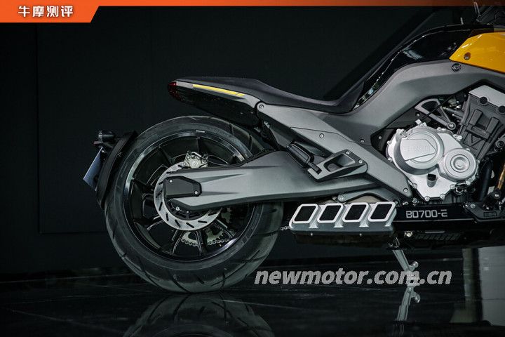 Benda LFC 700: Image Gallery - ZigWheels