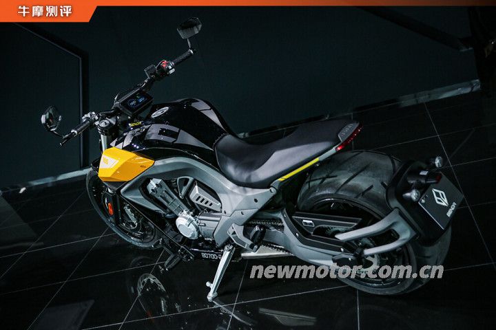 Benda LFC 700: Image Gallery - ZigWheels