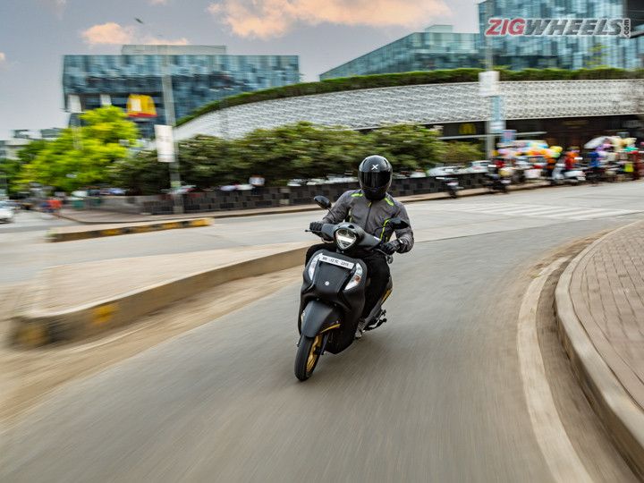 India’s First Hybrid Scooter Reviewed Through Detailed Images - ZigWheels