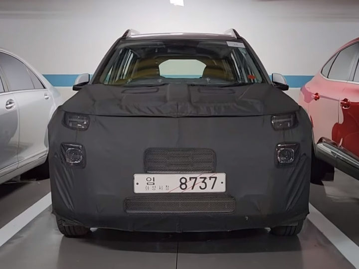 Hyundai’s Tata Punch Rivaling Micro-SUV Spied For The First Time ...